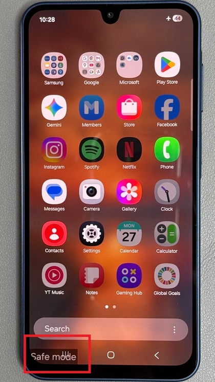 Cómo entrar y salir del modo seguro en el Samsung Galaxy A17 5G ...