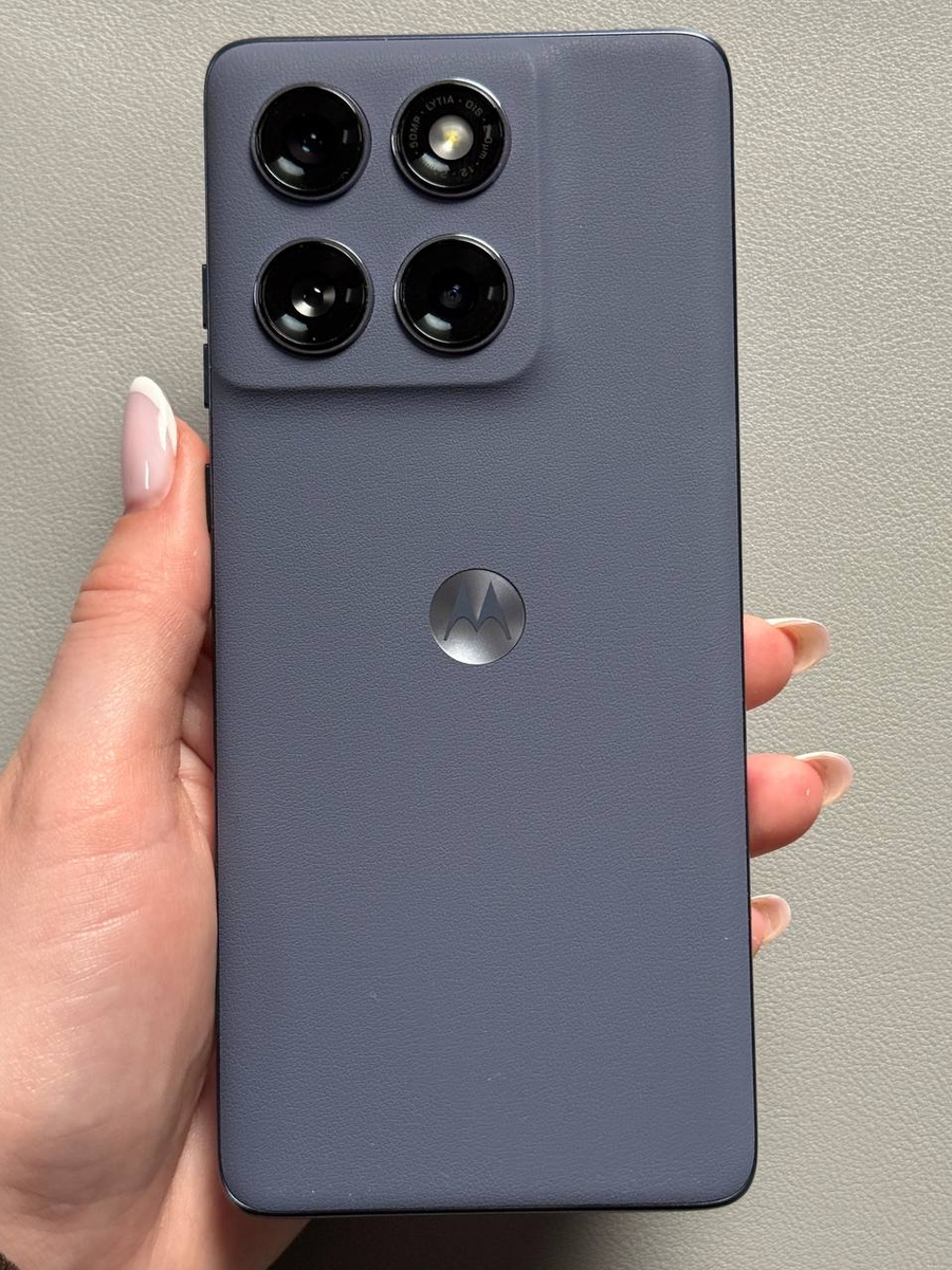 Cómo activar o desactivar la itinerancia de datos móviles en Motorola ...